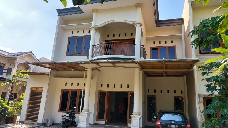 rumah durian raya banyumanik dekat axis tol&undip rumah durian raya banyumanik dekat axis tol&undip
