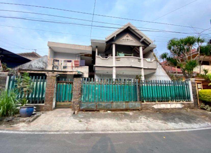 Rumah Kost Aktif 30 Kamar Pusat Kampus Malang Sigura-gura Rumah Kost Aktif 30 Kamar Pusat Kampus Malang Sigura-gura