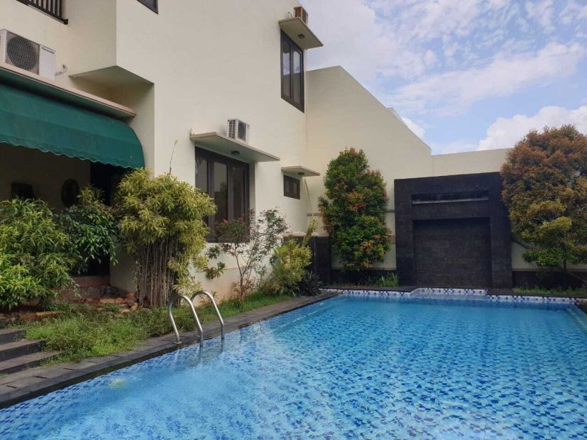 Rumah di Lebak Bulus Jakarta Selatan Ada Kolam Renang Lt 650 M2 1 Rumah di Lebak Bulus Jakarta Selatan Ada Kolam Renang Lt 650 M2 1