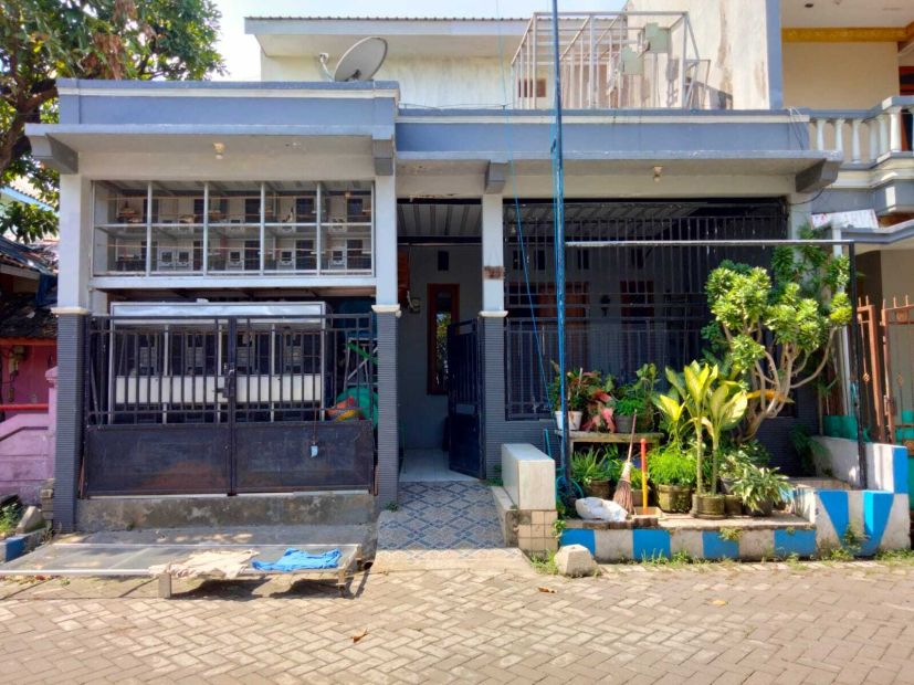 rumah 2 lantai di wisma tropodo waru sidoarjo rumah 2 lantai di wisma tropodo waru sidoarjo